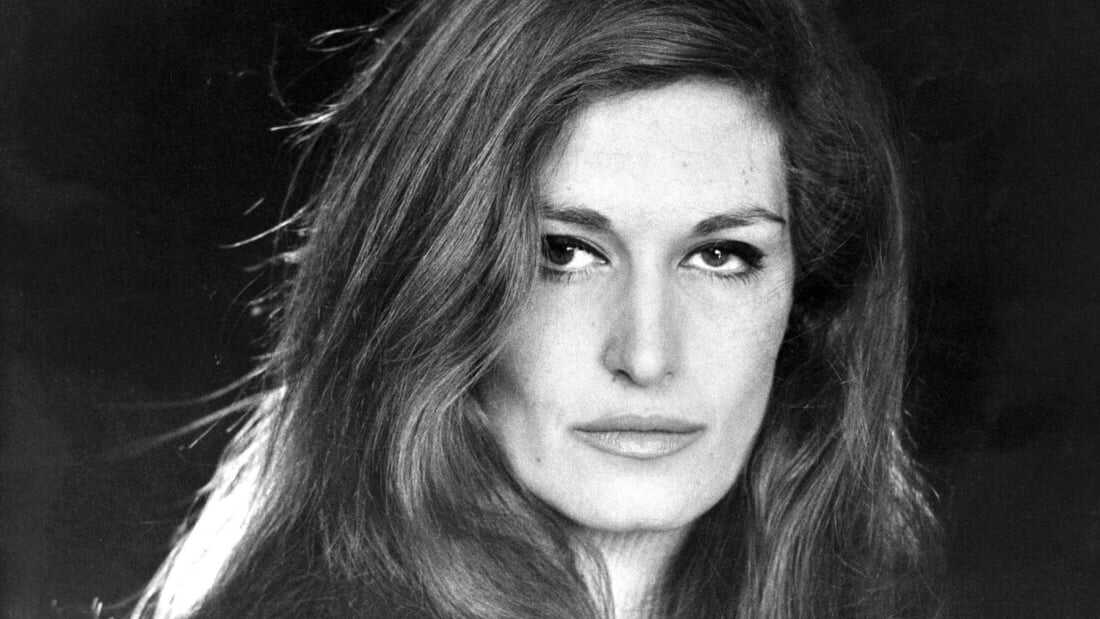 Top 48 Most Popular French Singers